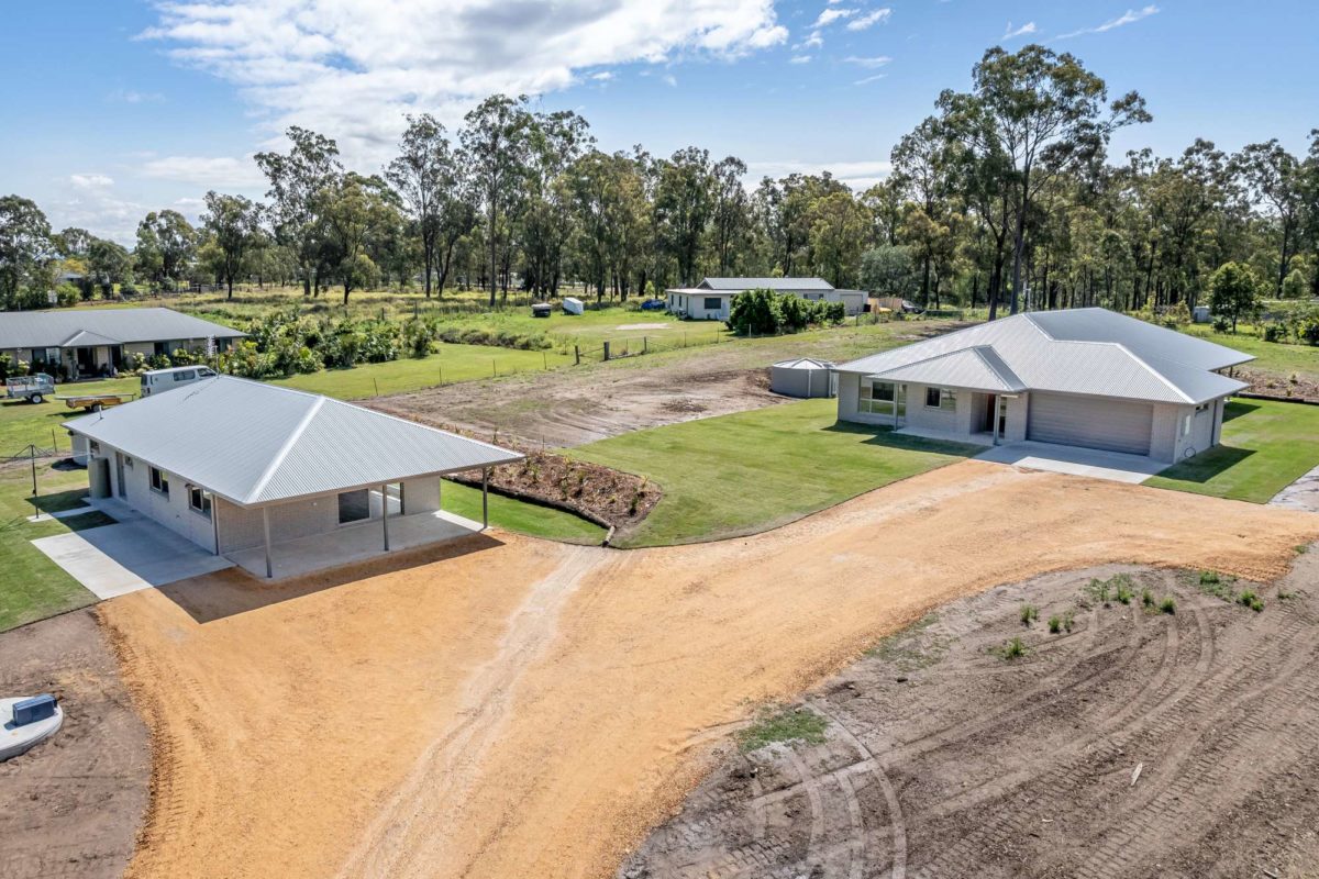 Plainland Real Estate - Acreage House and Land - New Homes, Big Blocks.